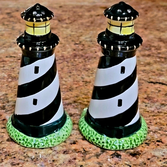 Sakura | Dining | Vintage Sakura Lighthouse Salt And Pepper Shakers ...